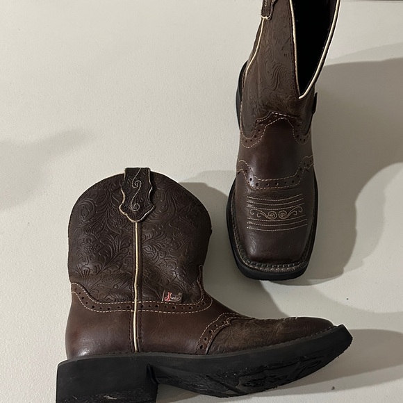 Justin Boots | Shoes | Justin Boots Dark Brown Embossed Western Boots ...